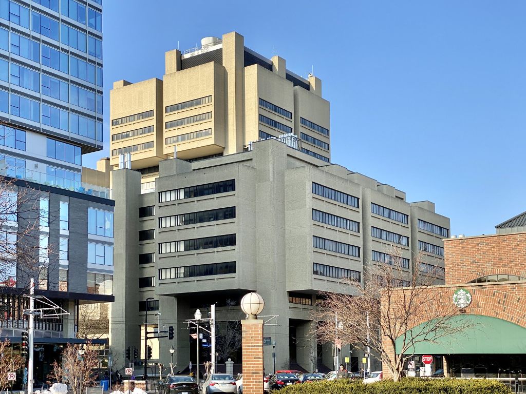 Malcolm Moos Health Sciences Tower, Minneapolis