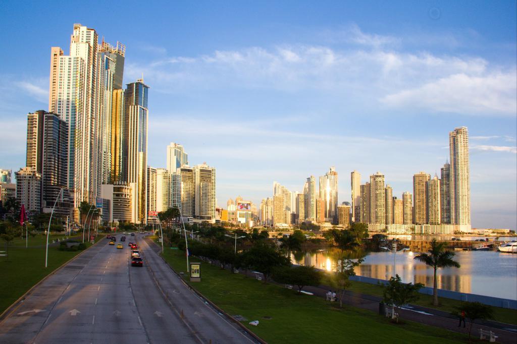 Cinta Costera, Panama City