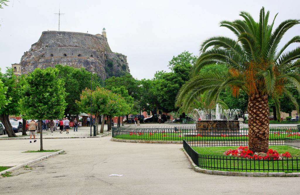 Spianada Square, Corfu