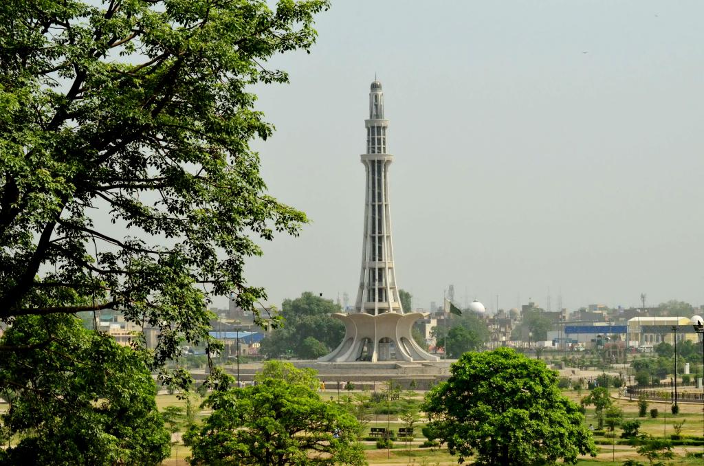 Minar-e-Pakistan (Tower of Pakistan), Lahore