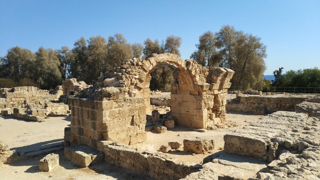 Saranta Kolones (Forty Columns Castle), Paphos