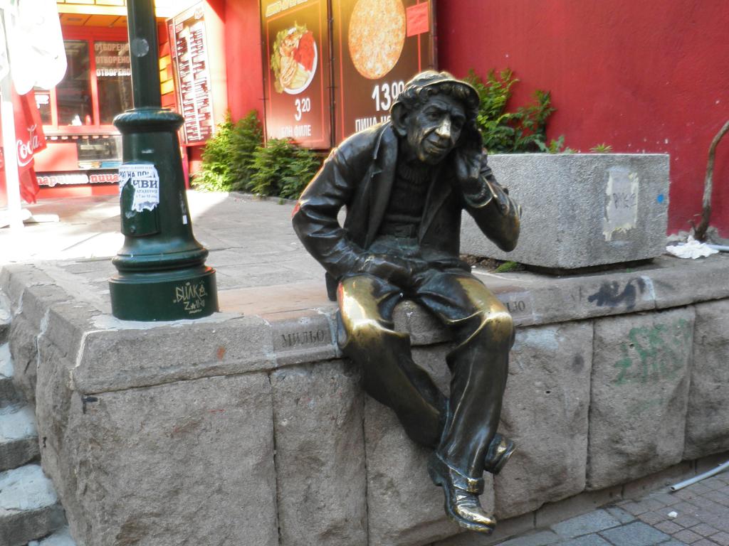 The Statue of Milyo the Crazy, Plovdiv