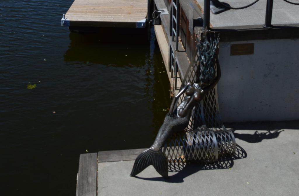 Skulptur Undinele (Sculpture The Little Mermaid), Klaipeda