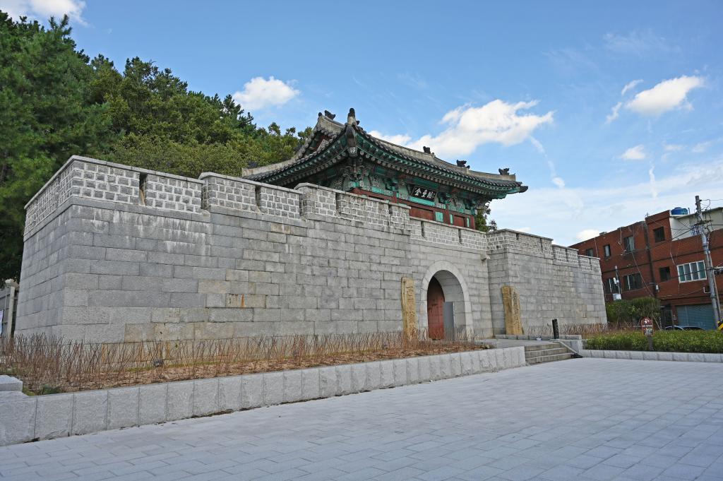 Busanjinseong (Branch Wall-Fortress), Busan