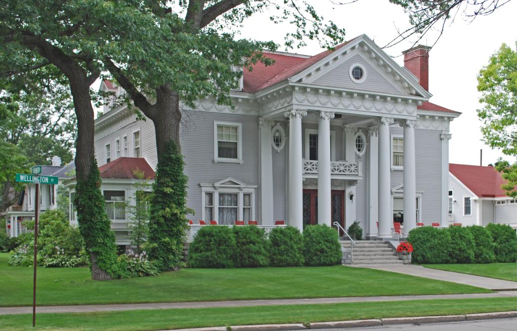 Wellington Inn Traverse City