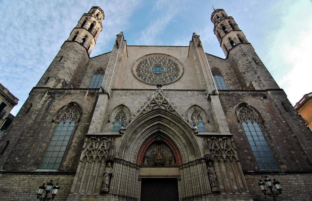 Basilica de Santa Maria del Mar (Basilica of St. Mary of the Sea ...